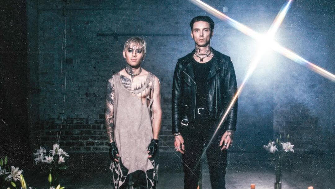 TX2 Announces Debut Album ‘End Of Us’ & Drops Title Track Featuring ...